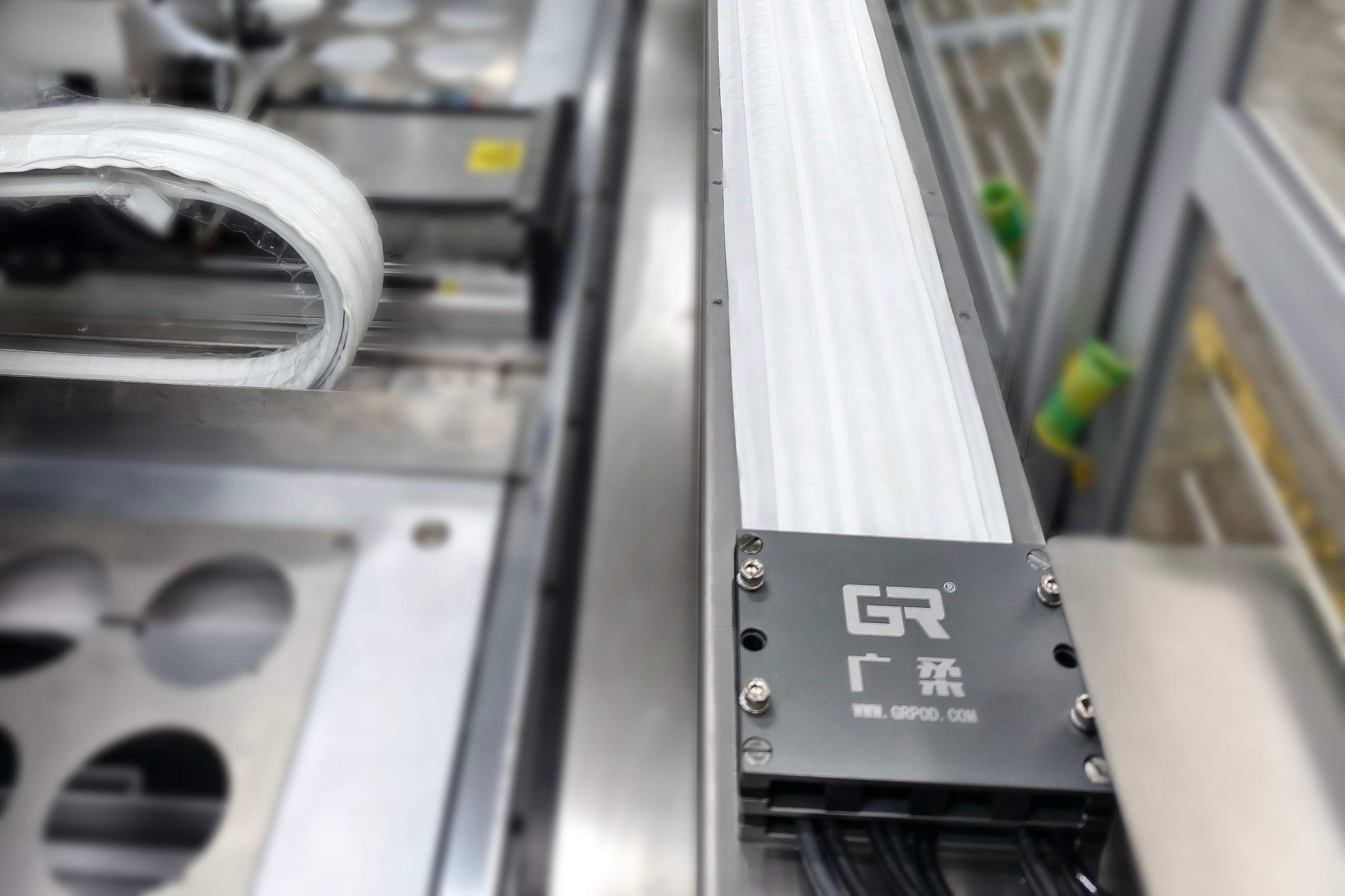 Reliable Cable Carrier Solutions for Clean Room Total Harness Systems ...